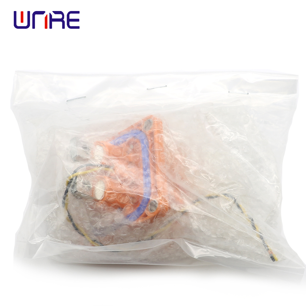 China 125/150/200A DC 1500V 2P Straight Angle High Voltage Connector ...