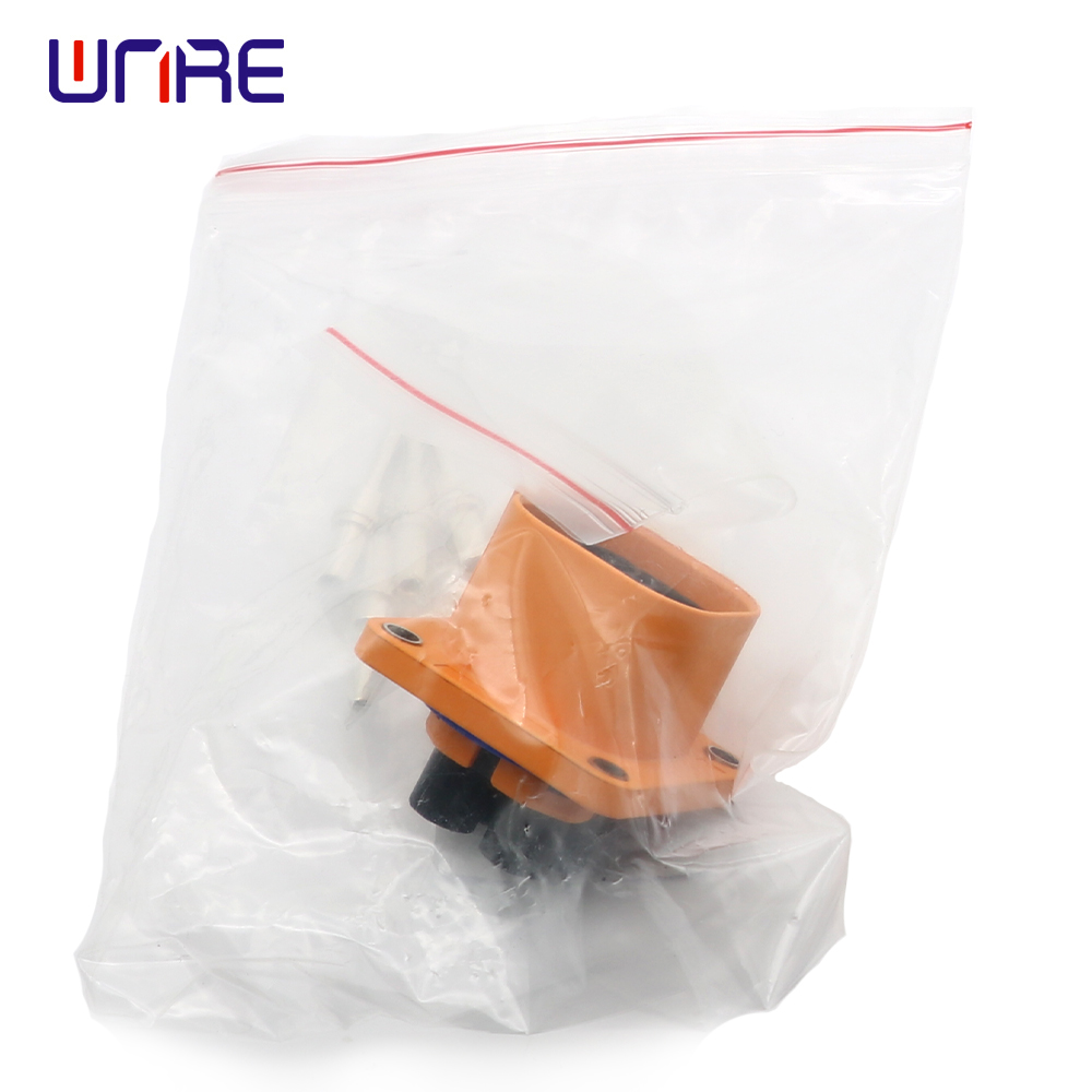 China Low Current Four-core Plug Connector New Energy Electric Vehicle ...